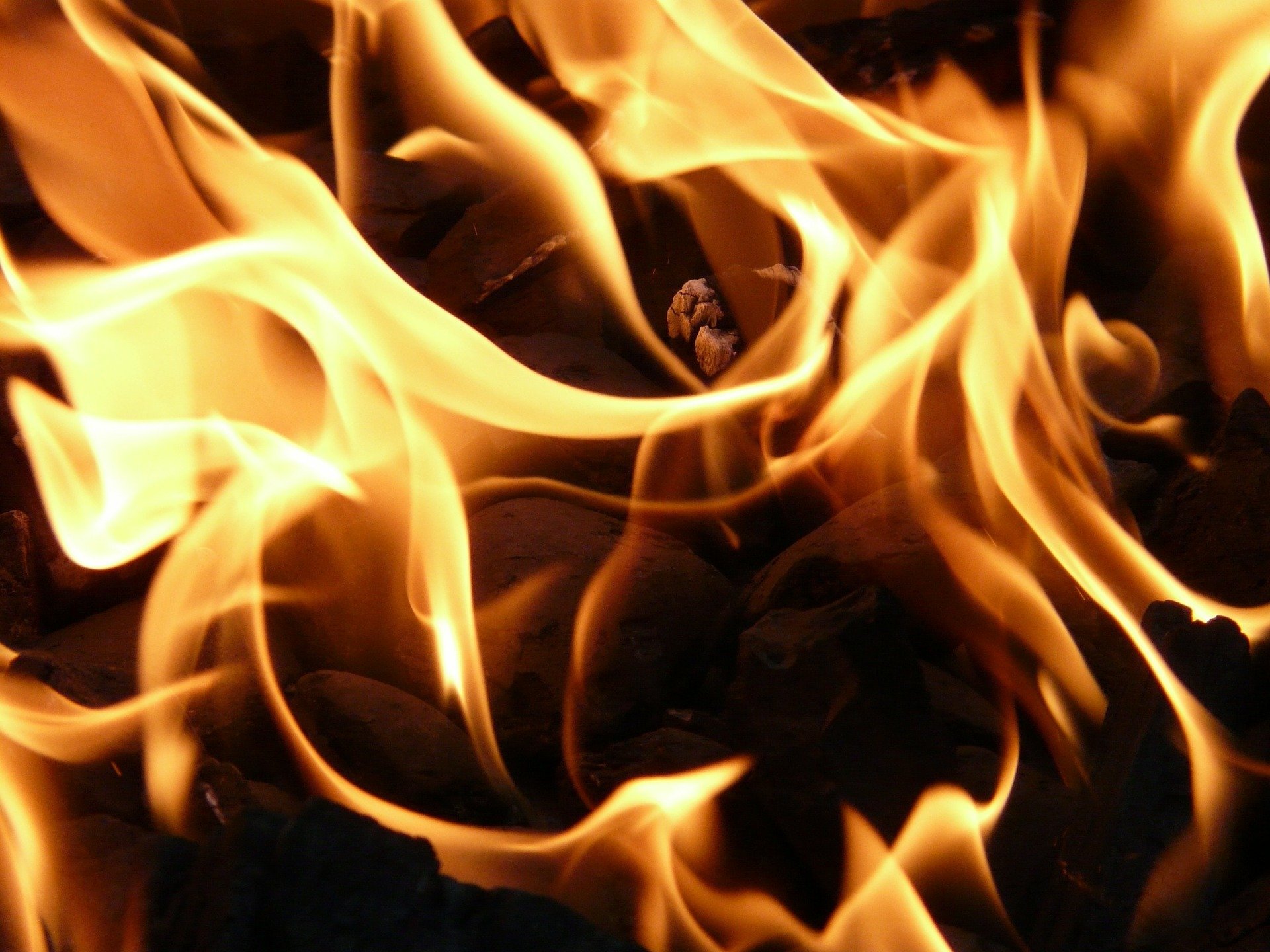 Teoría del triángulo y tetraedro del fuego - Herfer